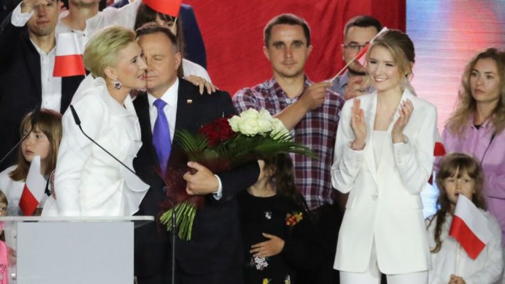 Kim jest mąż Kingi Dudy - Mateusz Zawistowski? Wiek i kariera prawnika